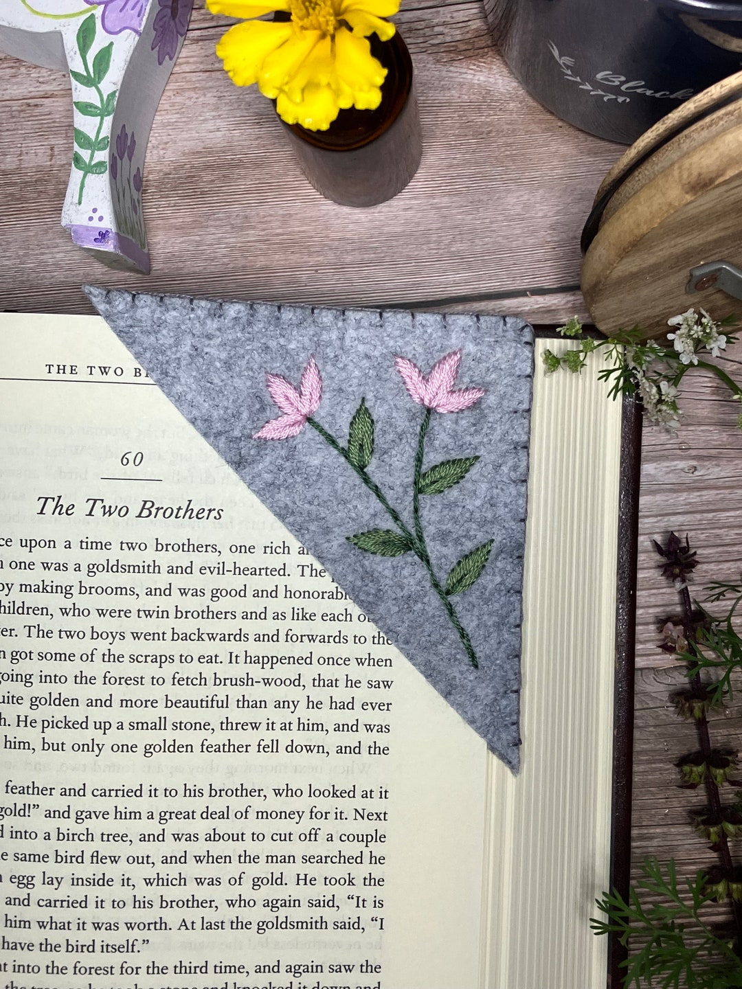 Hand Embroidered Flower Corner Felt Bookmark - Etsy