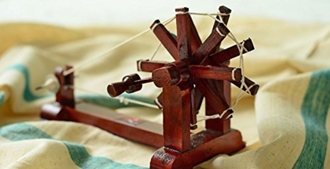 Handmade Wooden Charkha/spin Wheel Showpiece, Antique Charka for Home ...