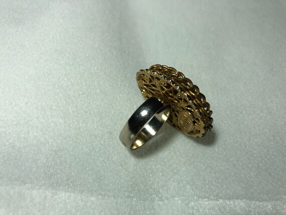 Rare vintage Miriam Haskell dark blue sapphire ring. - Gem