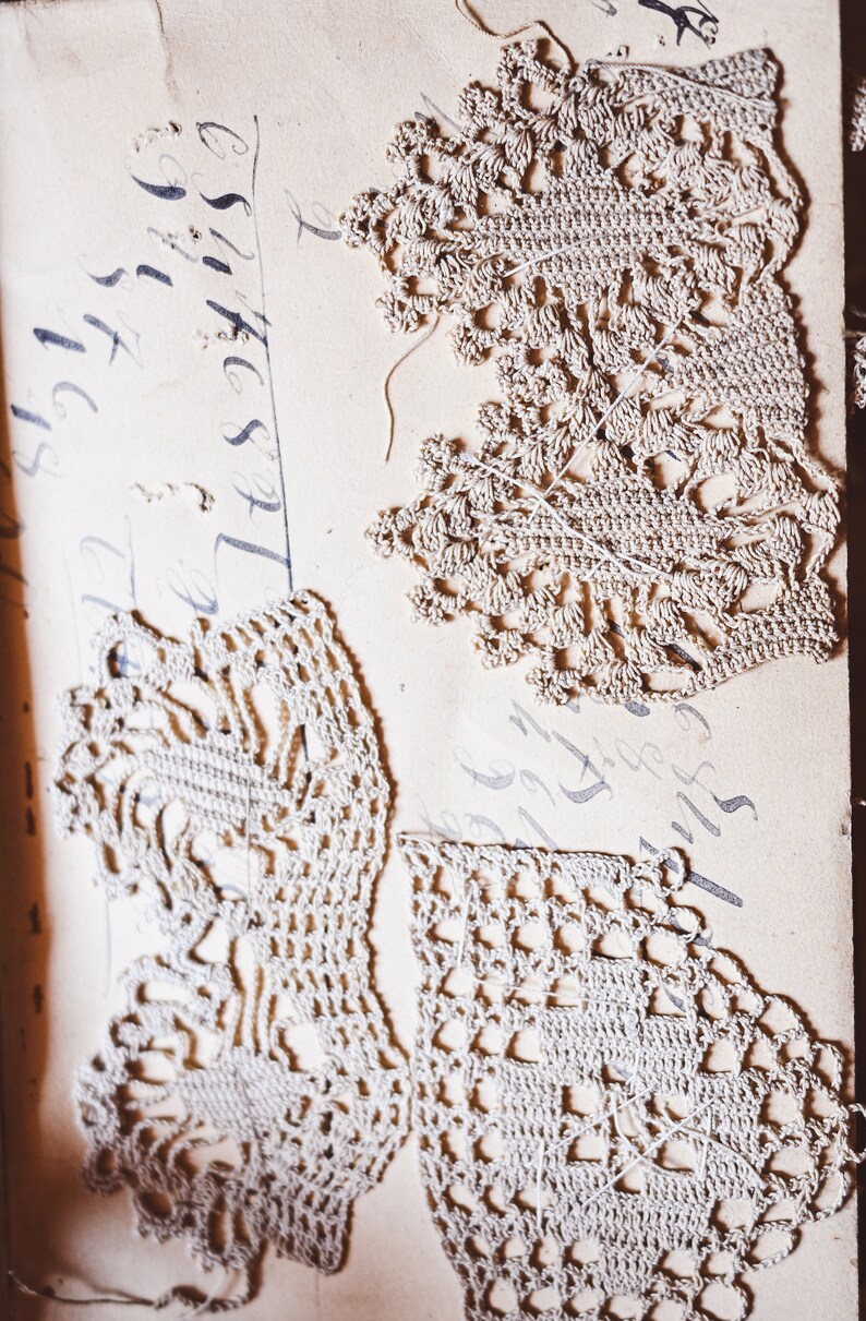 Handcrafted Crochet Lace Pattern Book: Miniature Sampler for Textile ...