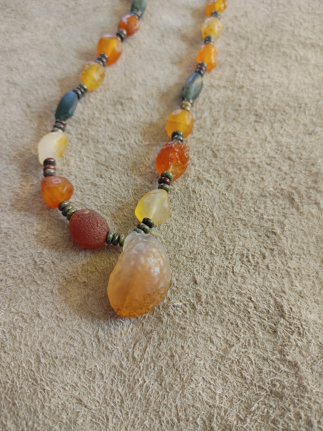 Desert Ancient Spirit: Gobi Desert Agate Necklace With Dragon's Blood ...