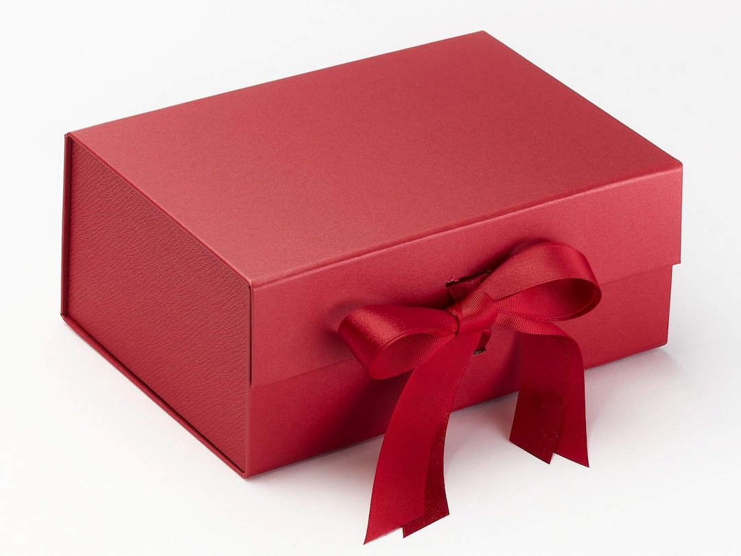 Luxury Red A5 Gift Box - Magnetic Gift Box - Perfect for Bridesmaid ...