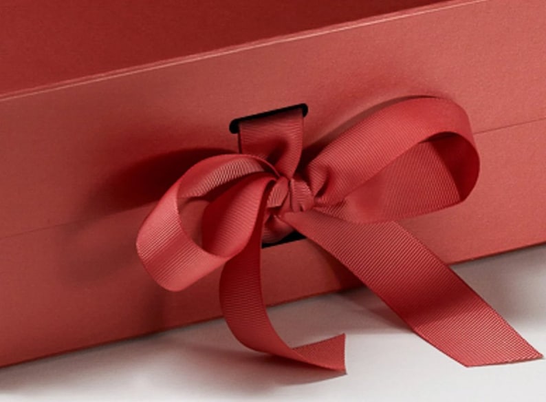Luxury Red A4 Gift Box Large Magnetic Gift Box Perfect for Bridesmaid ...
