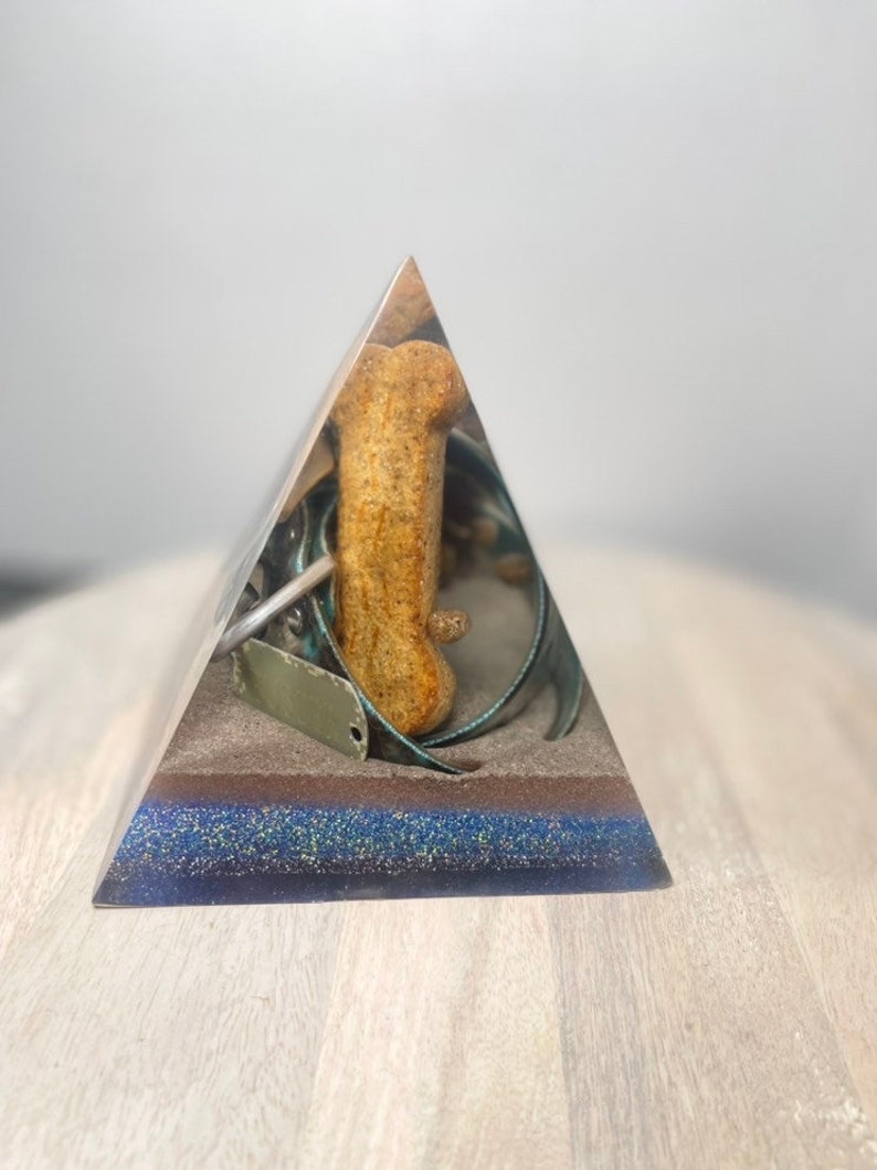 Memorial Pyramid. Dog Memorial. Custom Pyramid. Custom Resin - Etsy