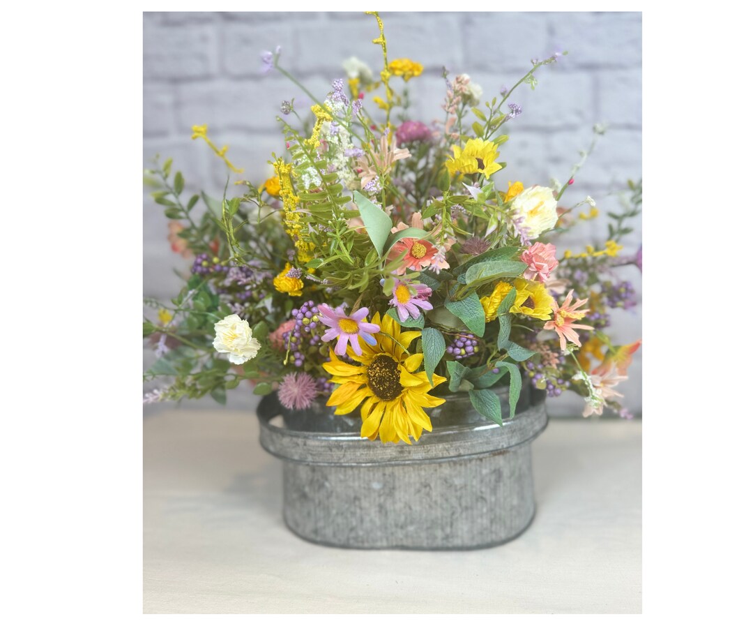 Spring Time Floral Centerpiece, Spring Flowers Centerpiece, Farmhouse ...