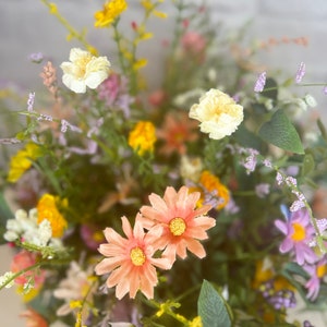 Spring Time Floral Centerpiece, Spring Flowers Centerpiece, Farmhouse ...