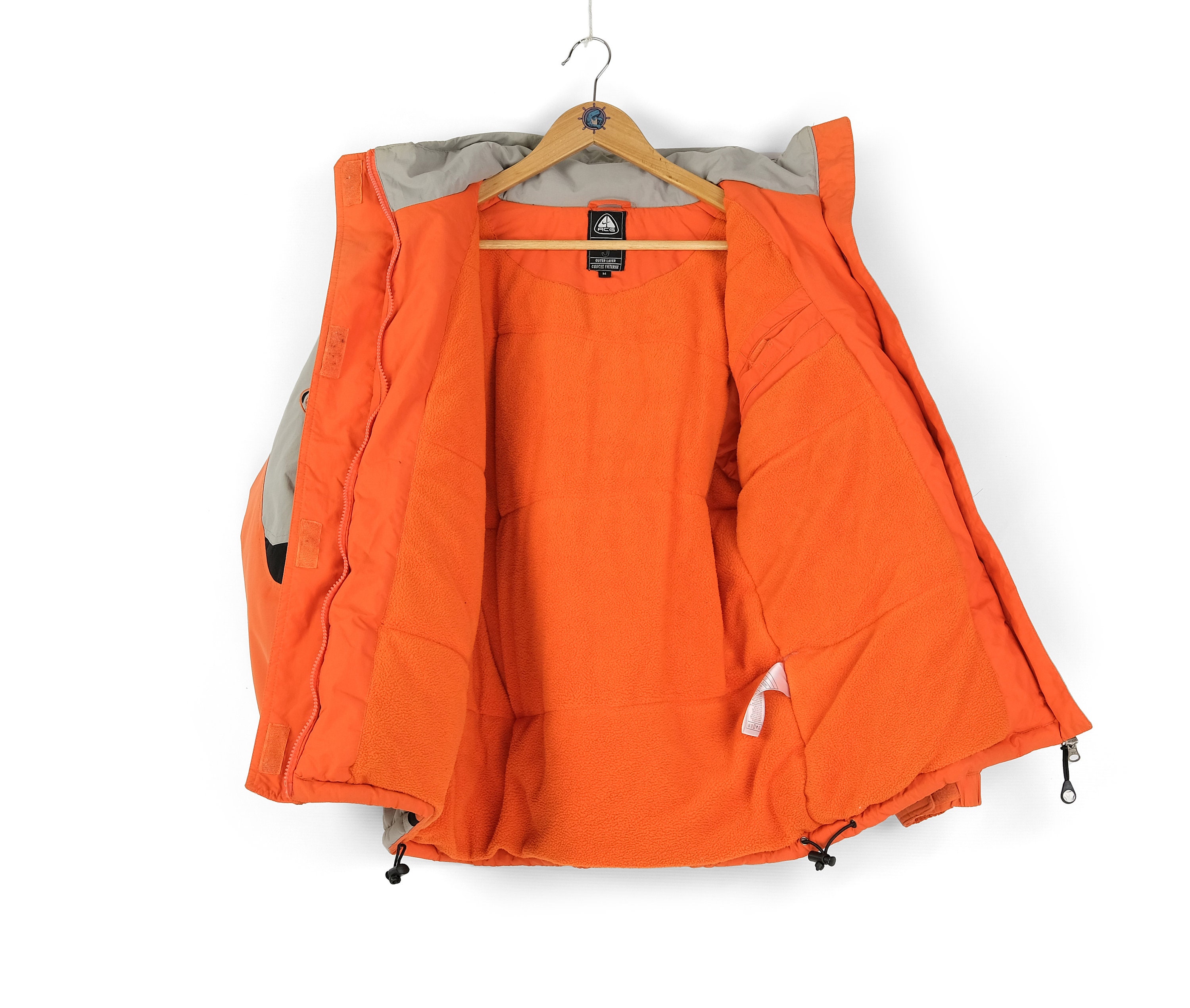Vintage Women's NIKE ACG 3 Outer Laver Orange Fleece Lined Vintage Women's NIKE ACG 3 Outer Laver Orange Fleece Lined