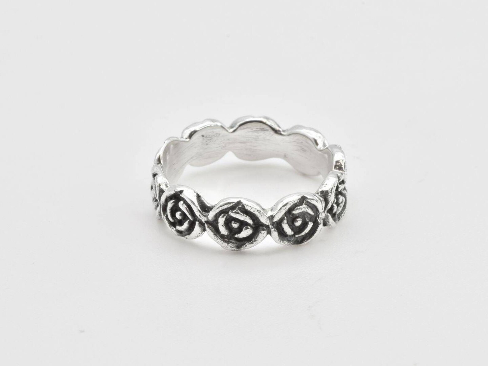 Floral Rose Band, Floral Band, Flower Ring, Stackable Band, Rose Ring ...