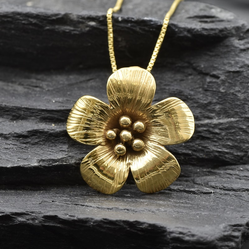 Flower Pendant - Etsy