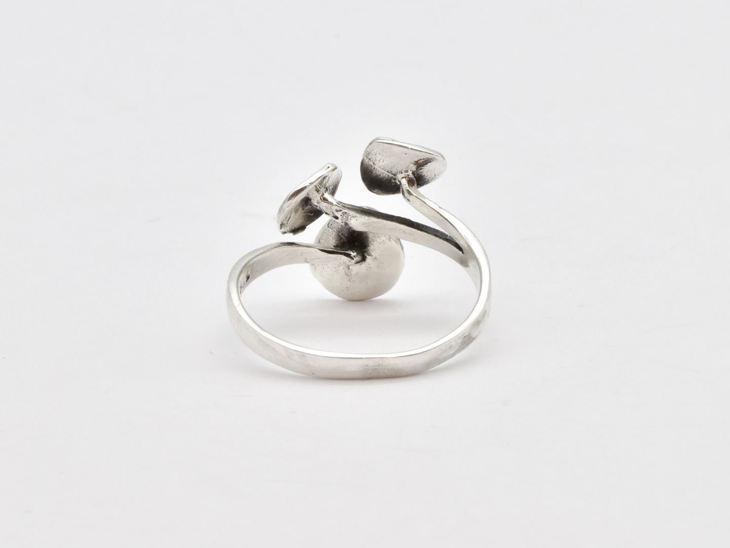 Silver Leaf Ring, Textured Leaf Ring, Statement Leaf Band, Silver Vine ...