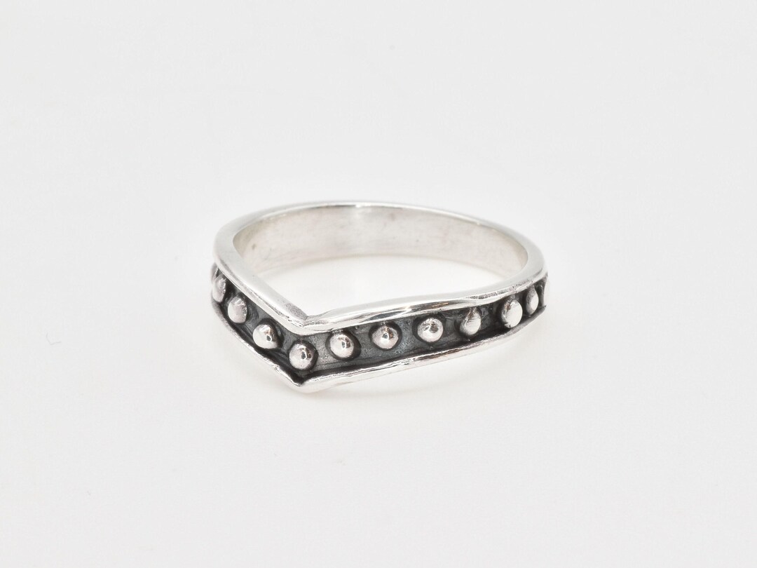V Shape Dotted Ring, Dotted Chevron Ring, Marquee Bubble Chevron Band ...