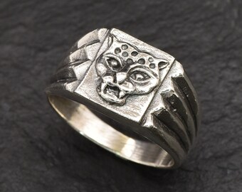 Cheetah Signet Ring - Etsy