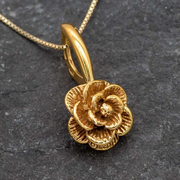 Gold Flower Necklace - Etsy