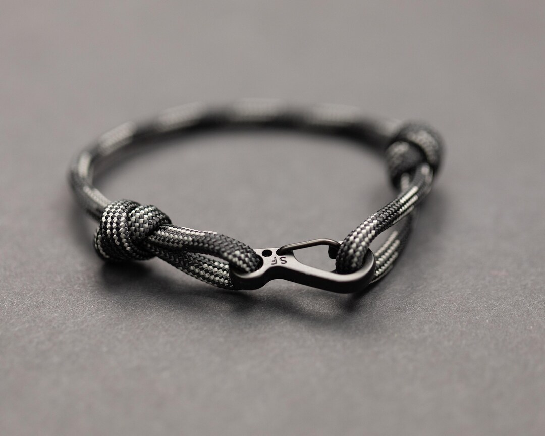 Adjustable Camo Paracord Bracelet: Outdoor Survival Tactical Braid - Etsy