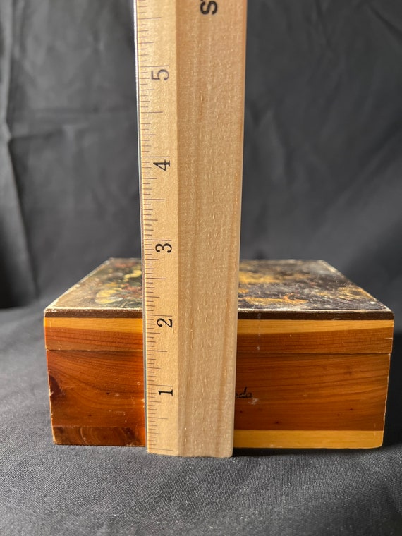 Vintage hinges wooden souvenir jewelry box - Gem