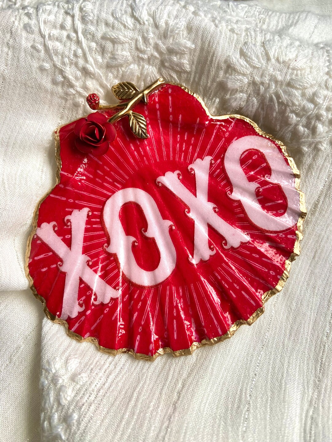 Hugs & Kisses Shell - Etsy