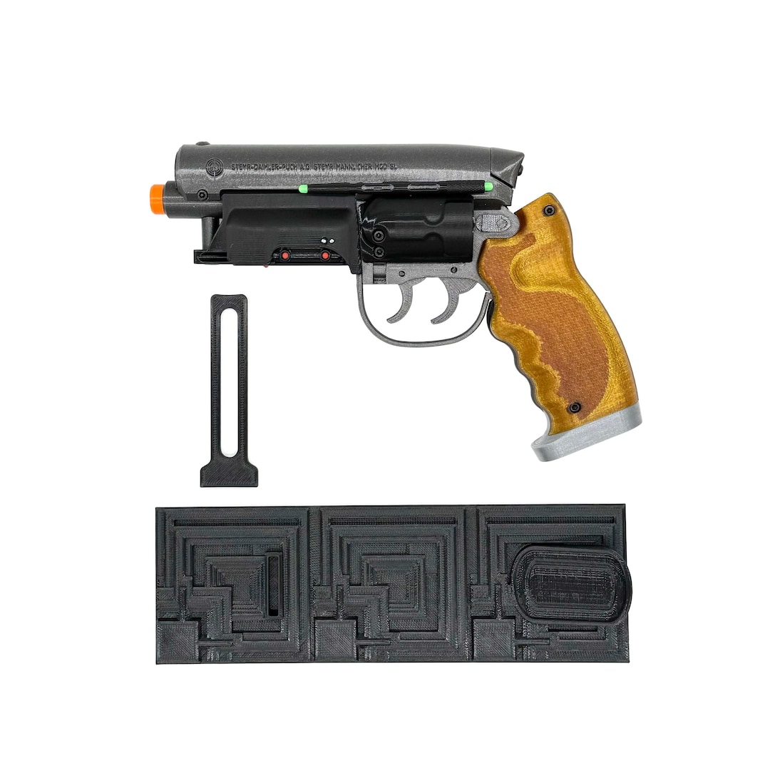 Blade Runner Blaster | Rick Deckard's Blaster | Blade Runner 1982 Movie ...