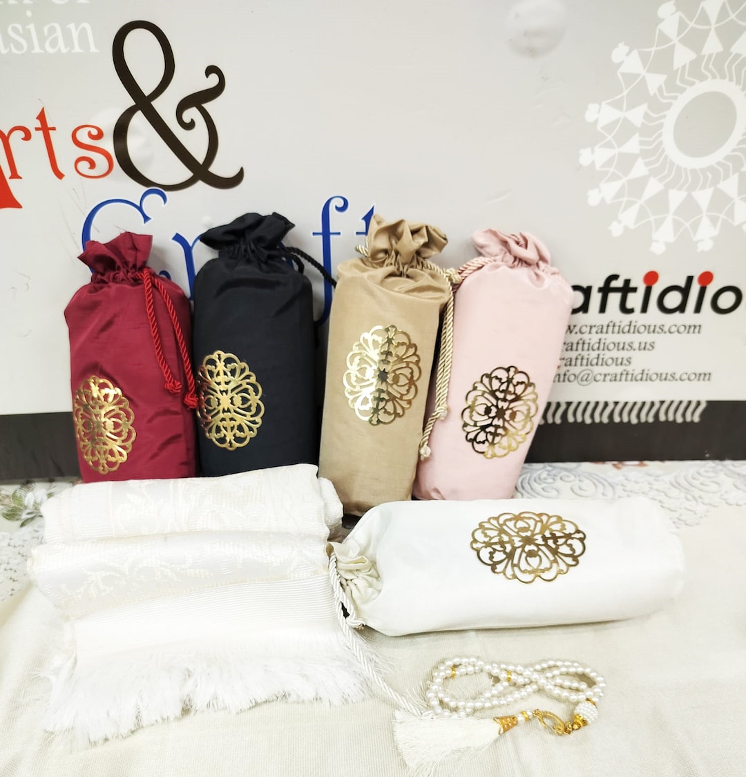 Prayer Mat With Prayer Beads in Pouch - Etsy