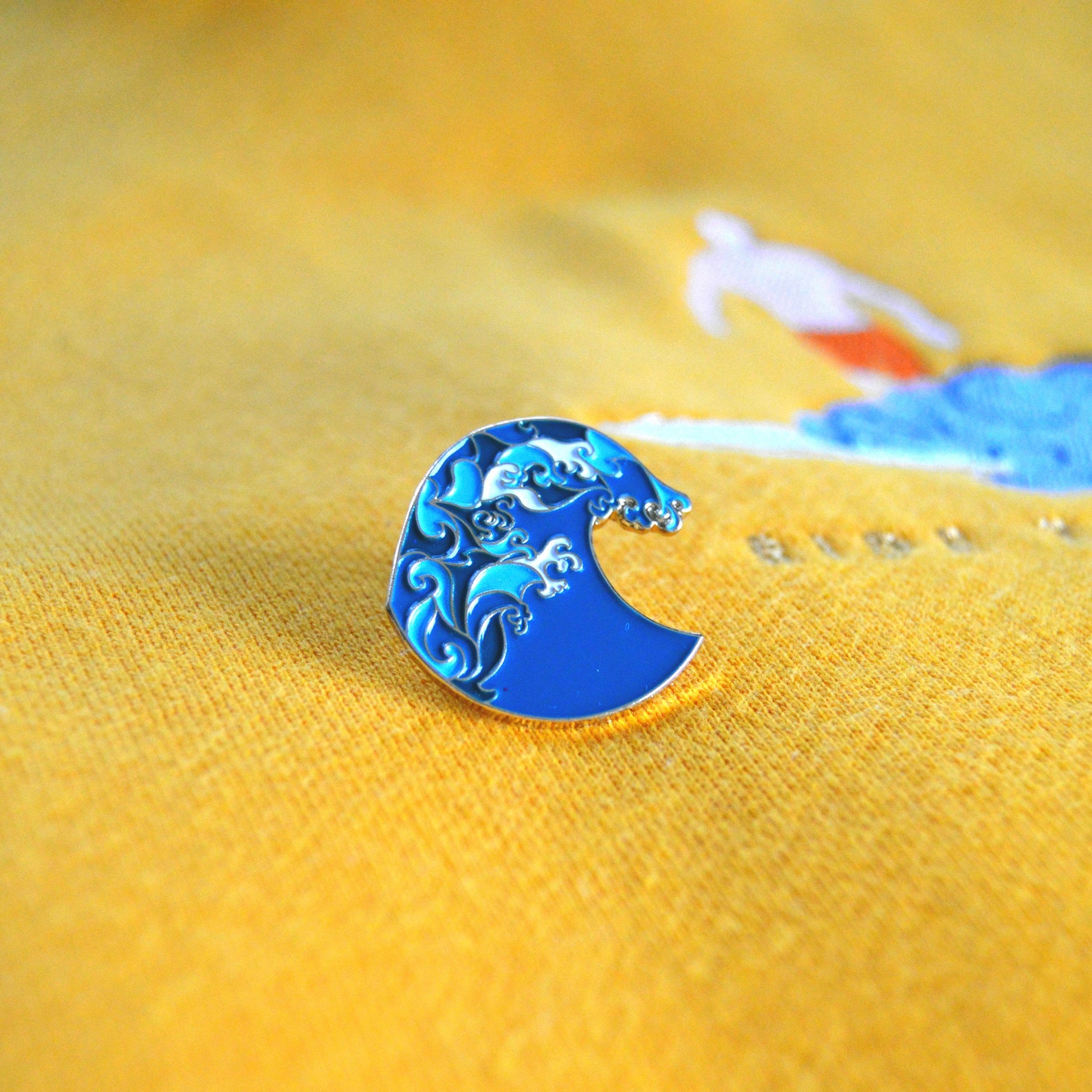 Kanagawa Wave Enamel Pin Badge - Blue - Etsy