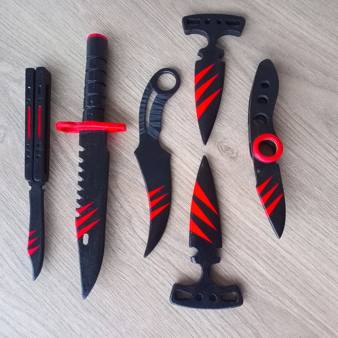 A Set of Wooden Knives for Fans of Computer Games Cosplay Toy. - Etsy