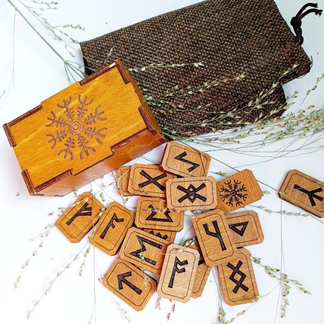 Anglo Saxon Rune Set Futhorc With Wooden Box Divination Runes Reading ...