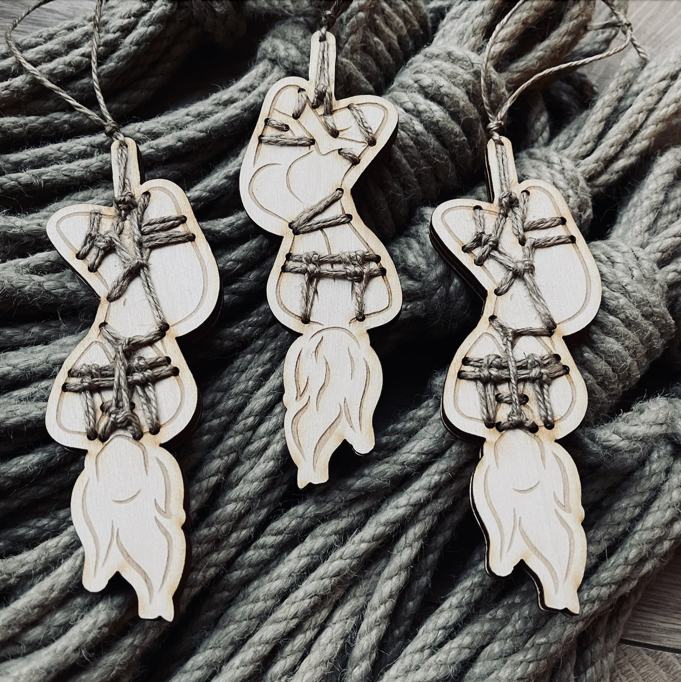 Shibari Hanging Model Silhouette Suspension Rope Wood Engraved Ornament ...