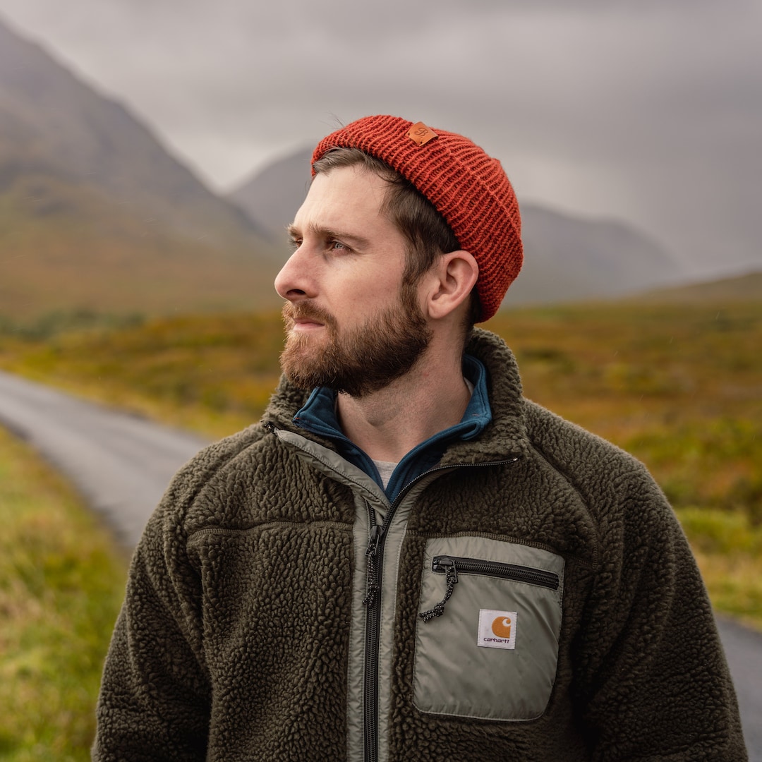 Alpaca Wool Trawler Beanie Hat. Soft and Snug Red Wooly Beanie ...