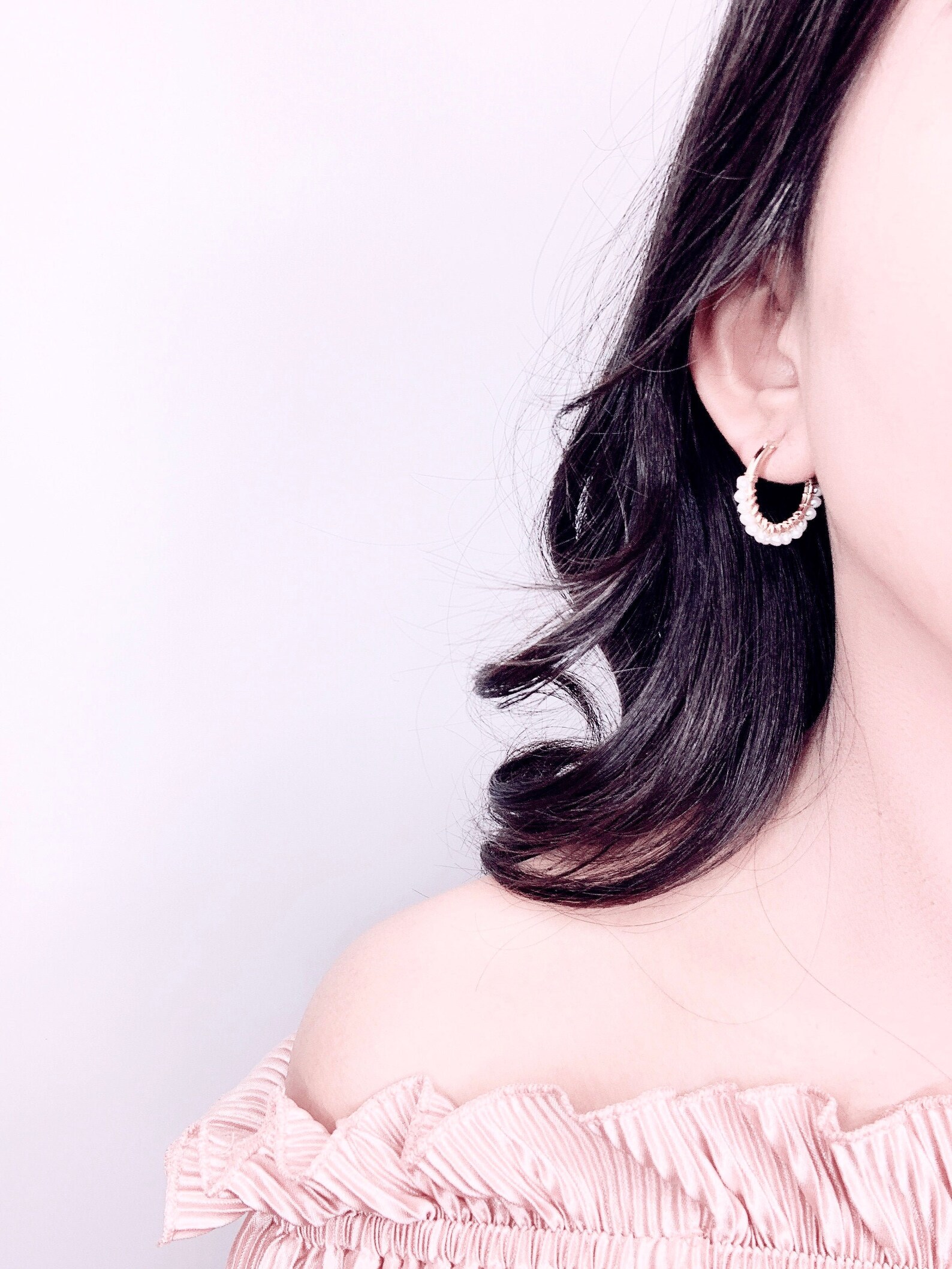 Classic Pearl Hoop Earrings / Pearl Earrings / Flex Hoop - Etsy