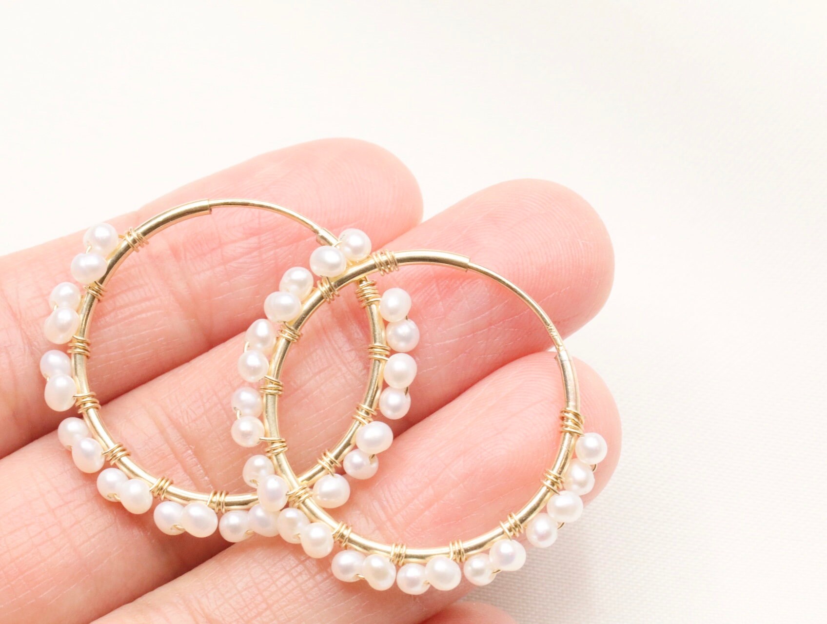 Pendientes clásicos de aro de perlas / pendientes de perlas / - Etsy España