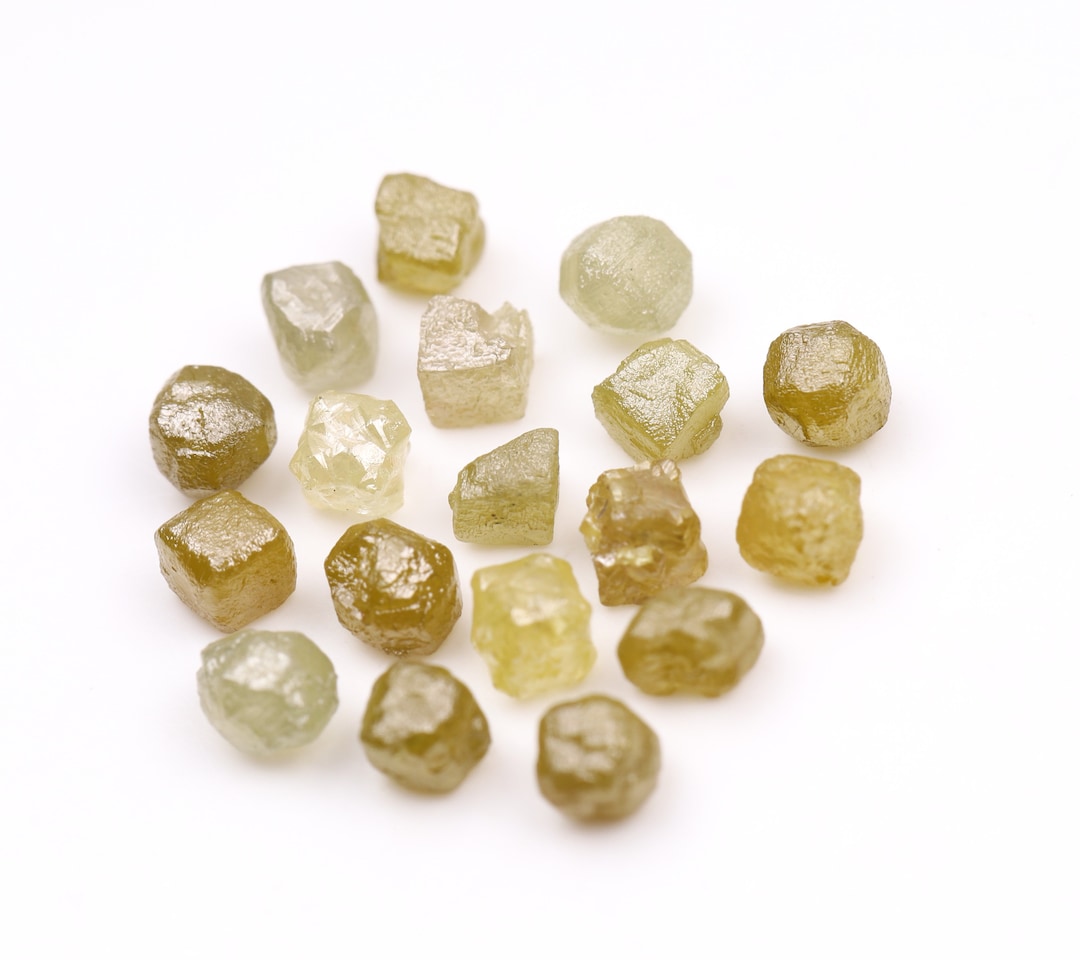 Rough Diamond | Fancy Color Diamond | Raw Diamond | Uncut Diamond ...