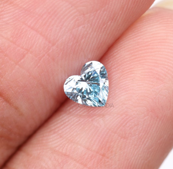 Heart shaped loose diamond store