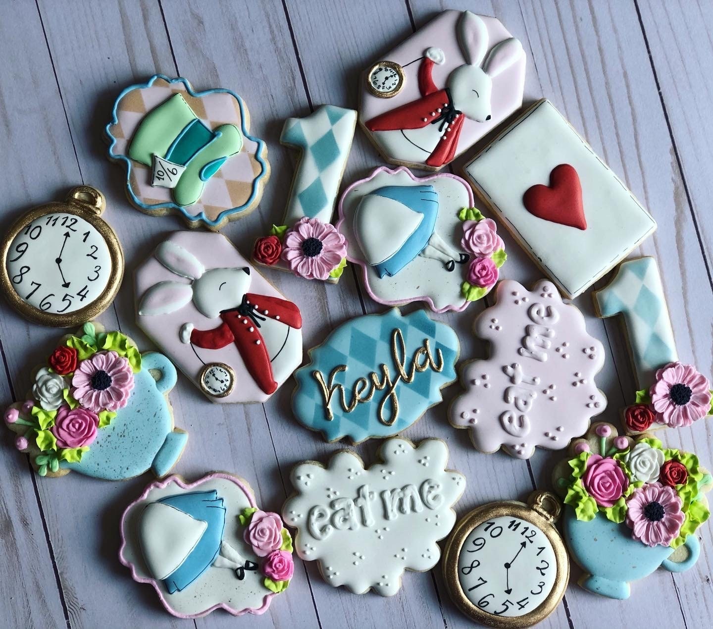 Alice Theme Cookies - Etsy