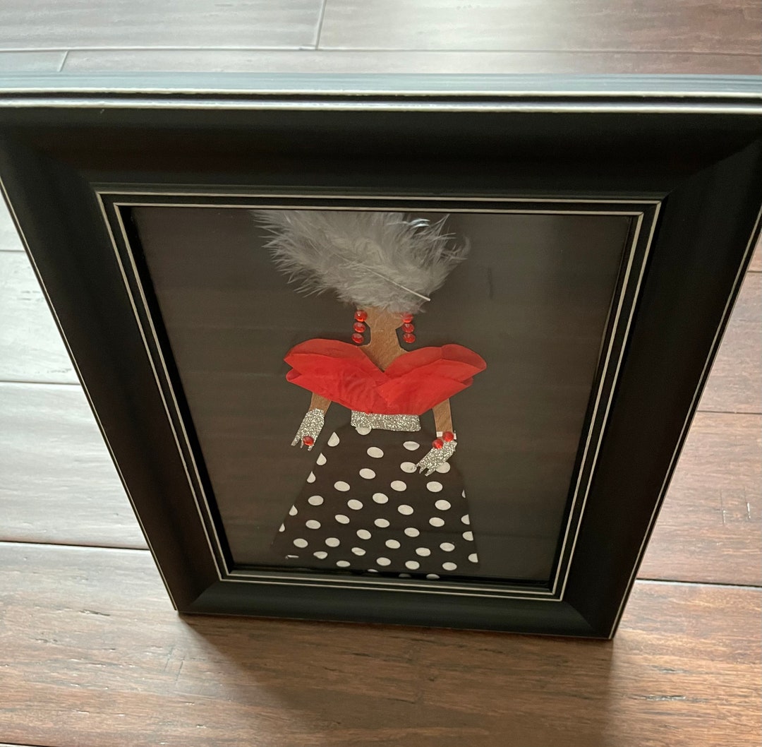 Glamorous Lady in 3D in Black&white Dots - Etsy UK