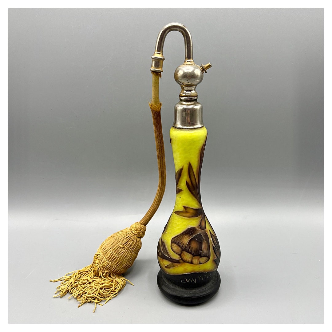 L VALTER Perfume Atomizer Vaporizer Glass Antique Cameo Vial Bottle ...