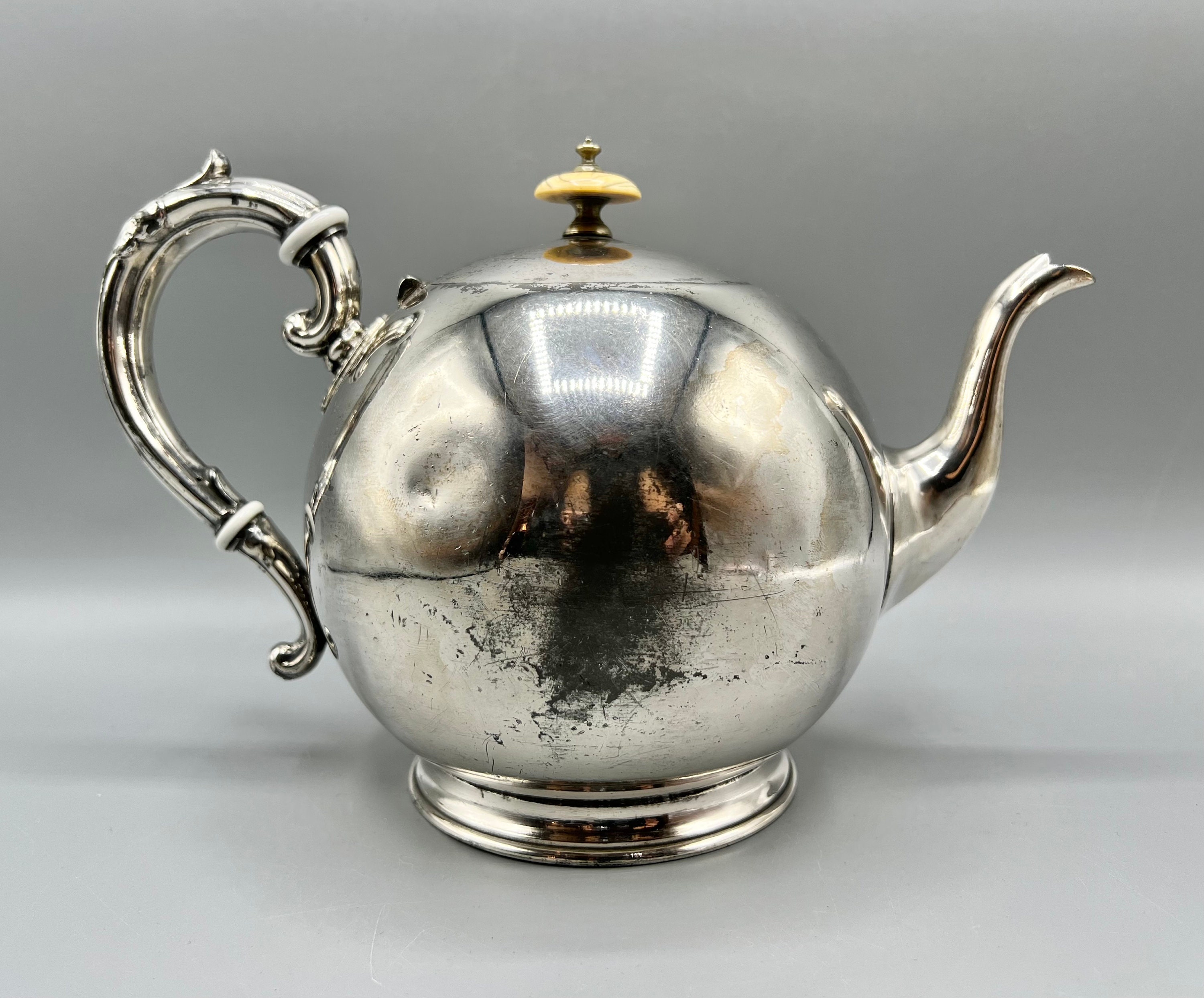 Antique Edwardian 19th Century VICTORIAN TEAPOT in Silver Metal Tea ...