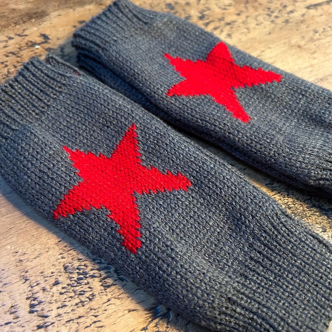 Warm Woolly Fingerless Star Print Gloves - Dark Grey & Red - Etsy