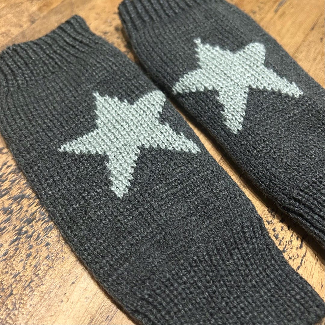 Warm Woolly Fingerless Star Print Gloves - Charcoal Grey - Etsy