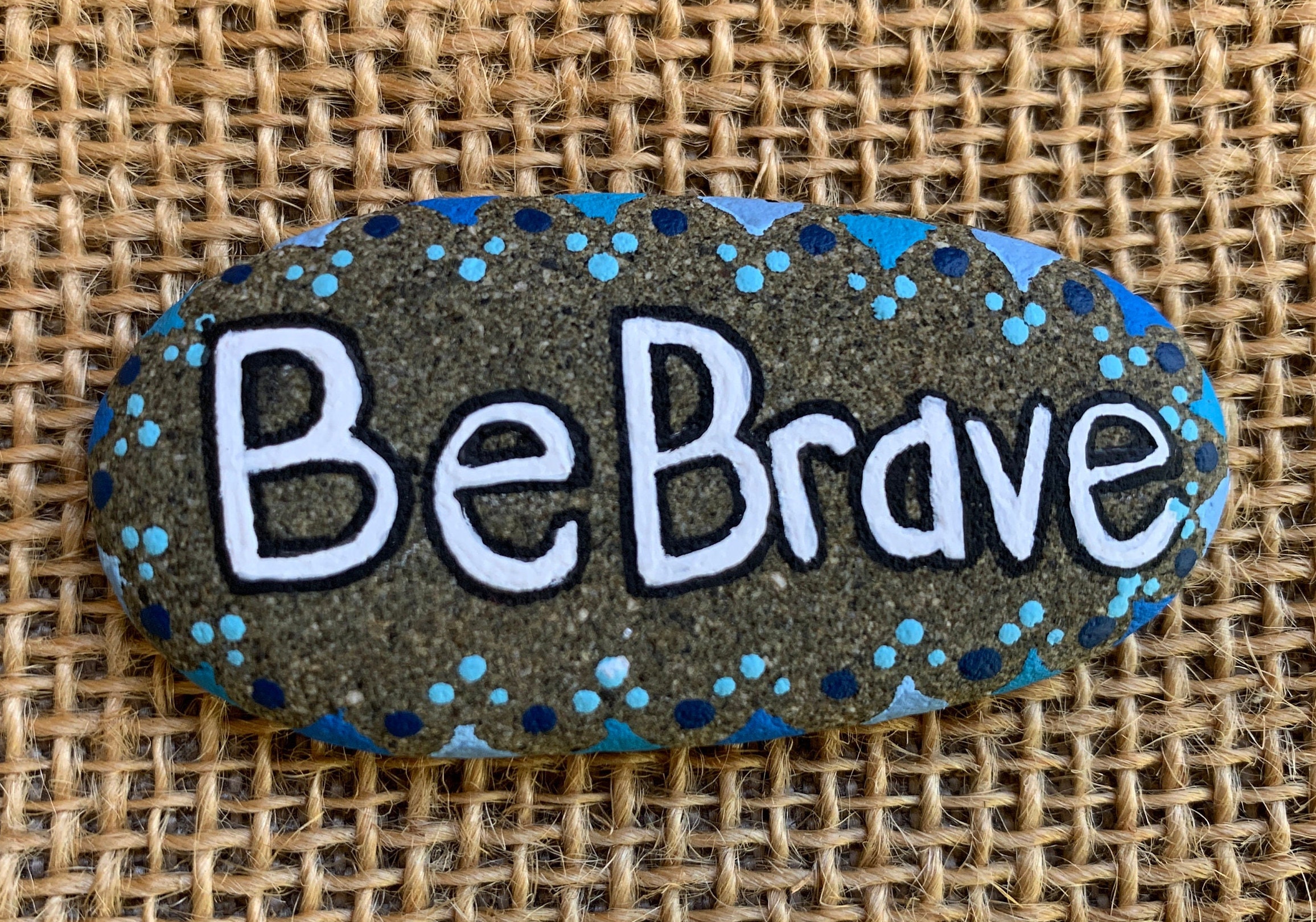 Set of 5 Inspirational Painted Rocks Be Kind Smile You Got - Etsy