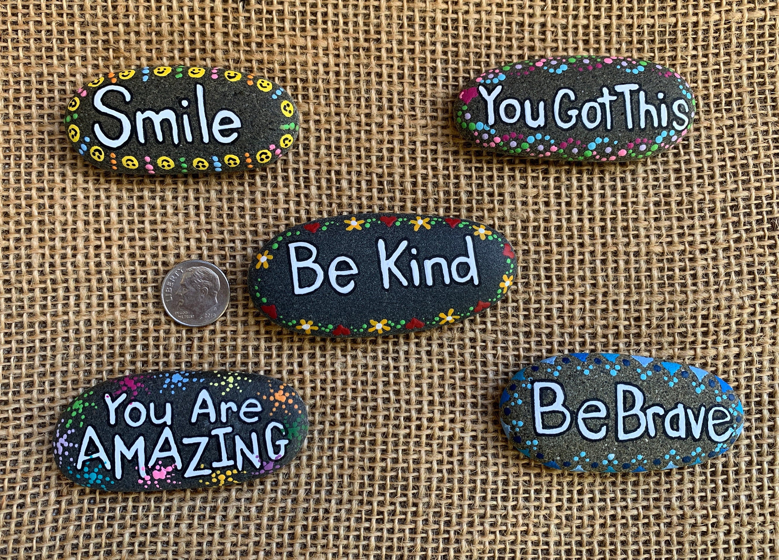 Set of 5 Inspirational Painted Rocks Be Kind Smile You Got - Etsy
