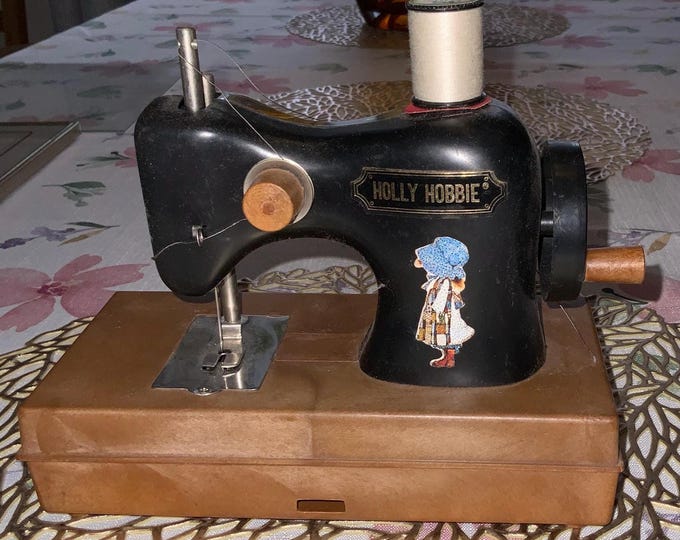 Vintage 1975 Holly Hobbie Mini Toy Sewing Machine | Durham Industries ...