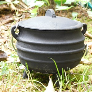 Cast Iron Cauldron 16cm. Cauldron Extra Large. Wiccan, Kitchen Witch ...