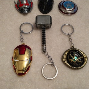 Marvel the Avengers Set of 6 Keychains Metal - Etsy