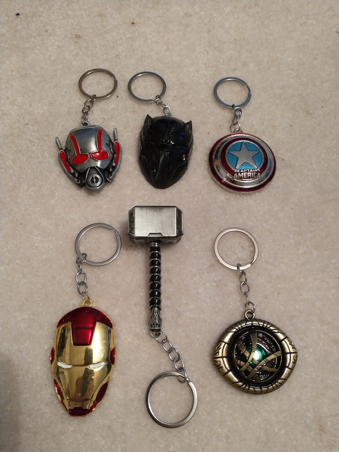 Marvel the Avengers Set of 6 Keychains Metal - Etsy