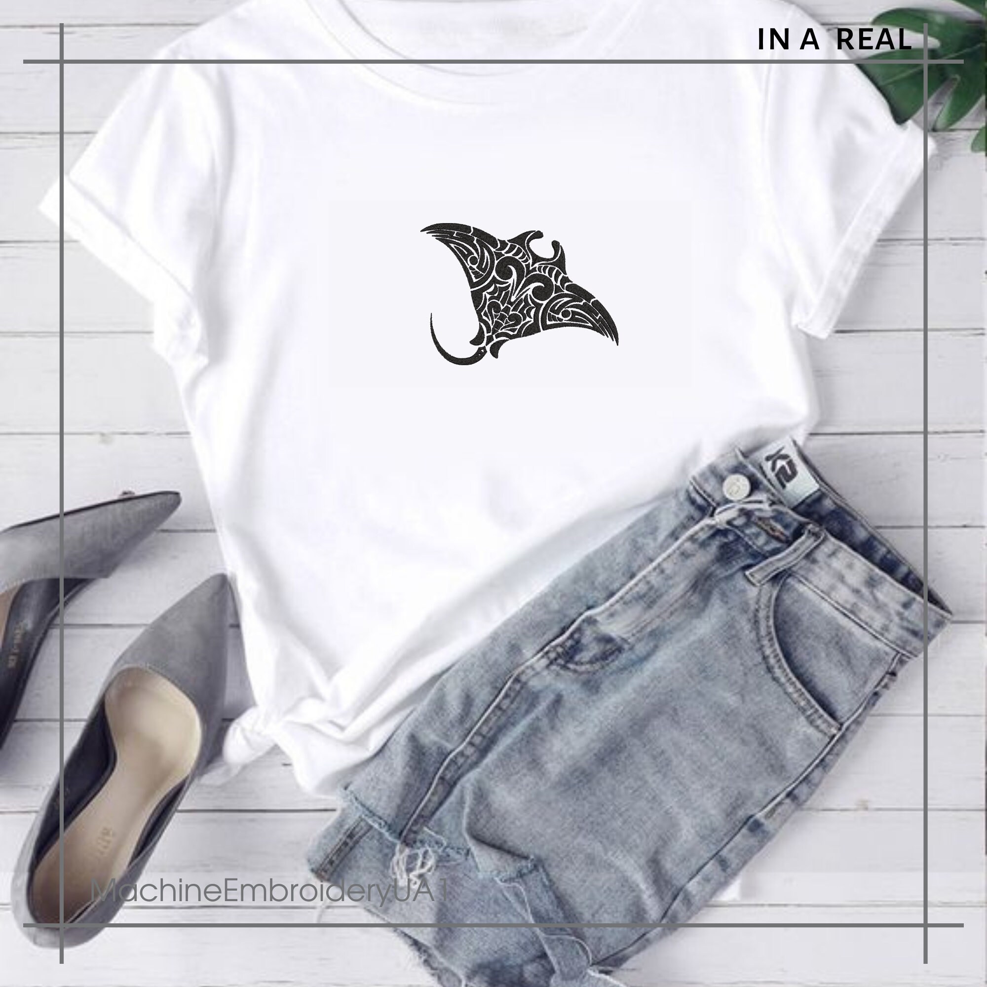 Sea Stingray Machine Embroidery Design, Gold Stingray Embroidery ...