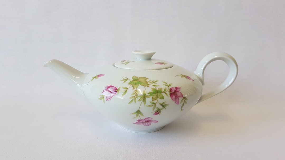 Krister Porcelain Teapot. KPM (krister Porzellan-manufaktur) Germany ...