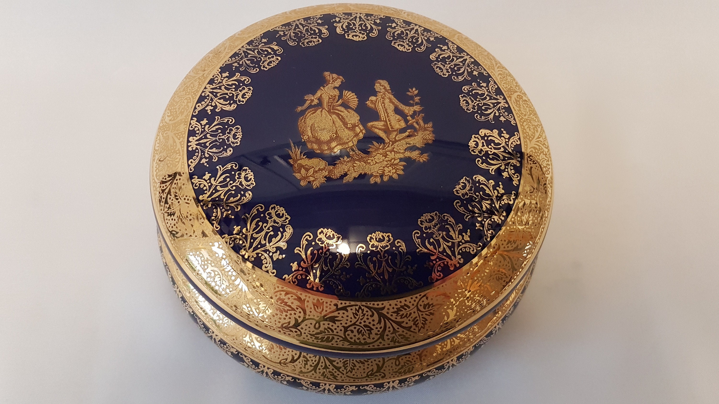 Le Roy Porcelain Trinket / Powder Box. Limoges, France - Etsy