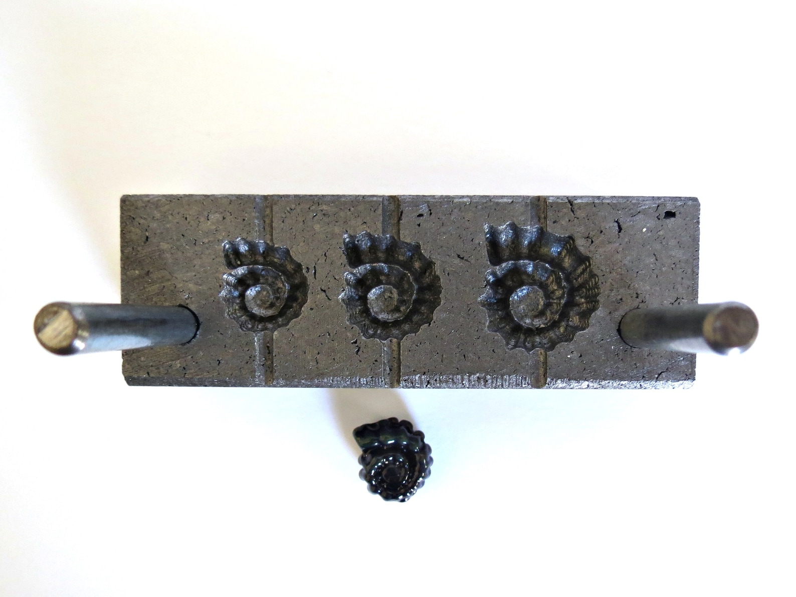 Graphite Press for Ammonite Shaped Lampwork Beads Making - Etsy