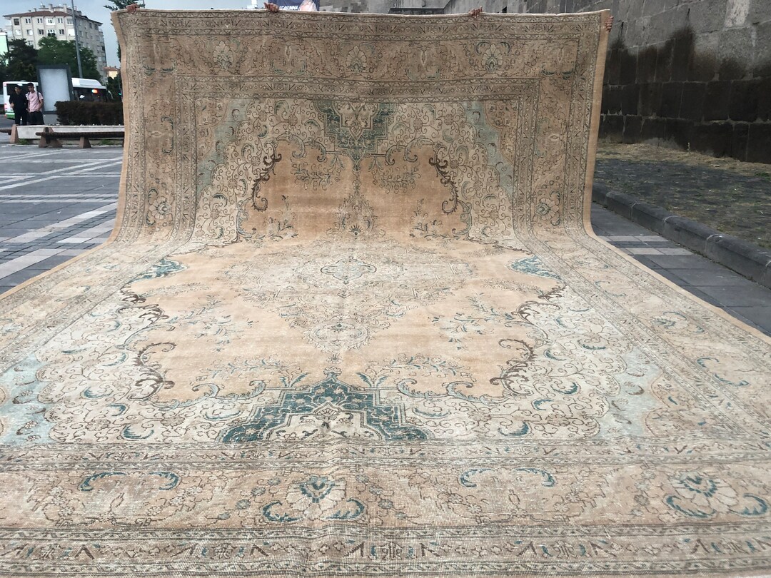 So Big Oversized Palace Rug: 13x18 Vintage Salon Oriental Rug, Organic ...