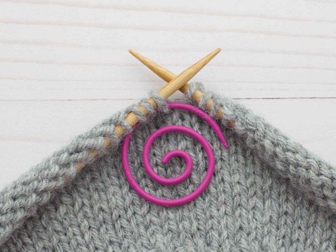 Pink Spiral Knitting Cable Needle Stitch Holder Stoppers Round Marker ...