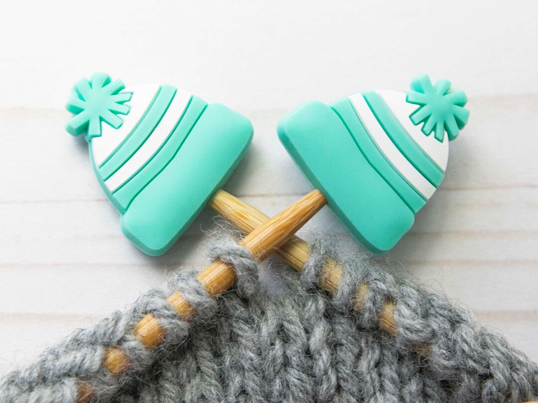Stitch Stoppers Green Toque Knitting Needle Hat Winter Pompom Beanie ...